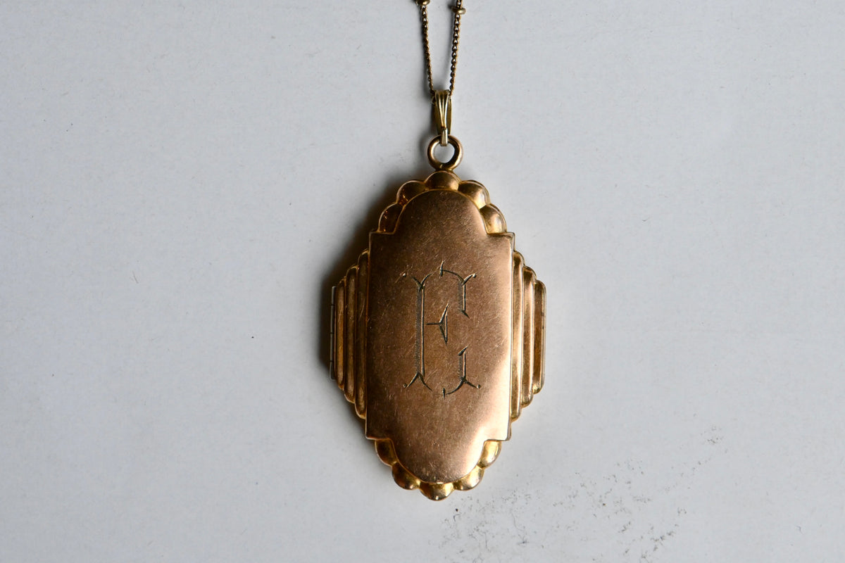 Vintage 1950s large gold fill photo locket with letter "E" – Jean Jean ...