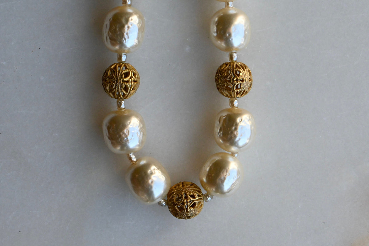 Vintage 1970s Miriam Haskell faux baroque pearl and brass filigree col ...